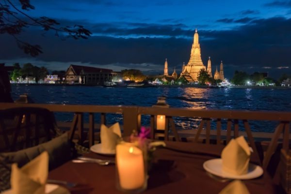 A Travel Guide to Visiting Wat Arun, Bangkok - The Stupid Bear